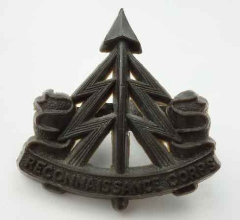 IMCS Militaria | British WW2 economy Airborne Reconnaissance Cap Badge